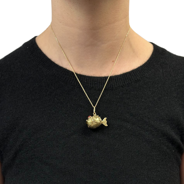Vintage Italian Carnelian 18k Gold Puffer Fish Charm – Daisy Exclusive